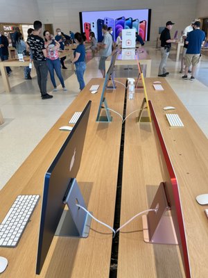 APPLE SOUTHPOINT - Updated December 2024 - 28 Photos & 190 Reviews ...