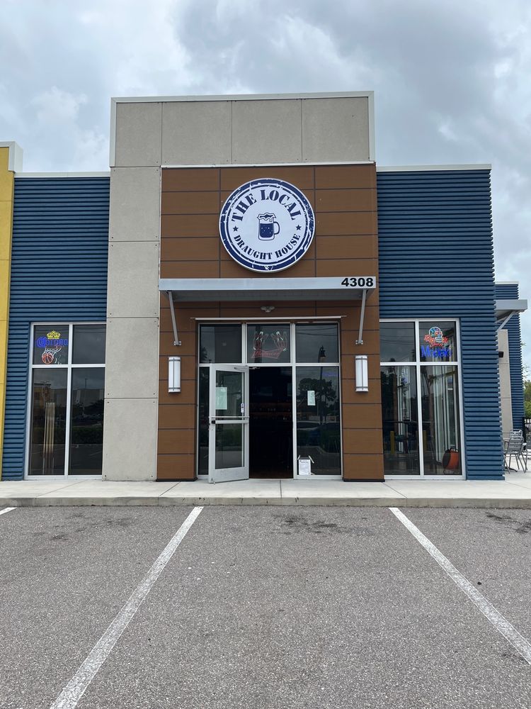 THE LOCAL DRAUGHT HOUSE - 4308 W Gandy Blvd, Tampa, Florida - Cocktail ...
