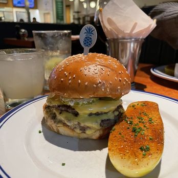 HUDSON HOUSE - Updated April 2025 - 960 Photos & 629 Reviews - 4933 ...