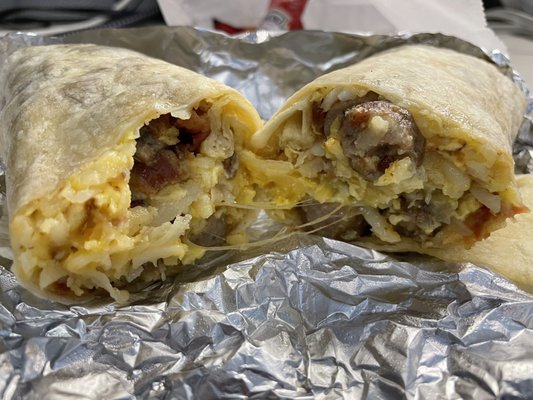 HAMILTON PLACE CAFE - 44 Photos & 25 Reviews - 20101 Hamilton Ave ...