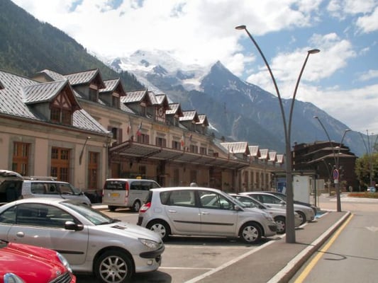 GARE SNCF DE CHAMONIX-MONT-BLANC - Place de la Gare, Chamonix, Haute ...