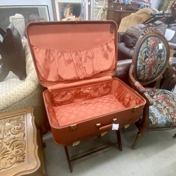 THE GUILD SHOP - Updated August 2024 - 109 Photos & 137 Reviews - 2009 ...