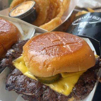 GOTHAM BURGER SOCIAL CLUB - Updated June 2025 - 400 Photos & 230 ...