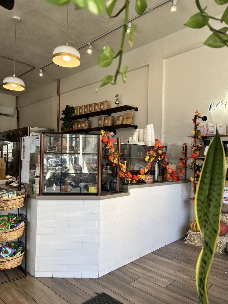 GROUND HIDEOUT COFFEE - 256 Photos & 198 Reviews - 356 E 4th St, Long ...