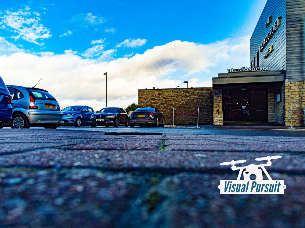 VISUAL PURSUIT - 14 Photos - 121 Glenview Crescent, Moodiesburn, North ...