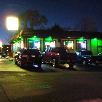 PUG MAHONES IRISH PUB & GRILL - Updated July 2025 - 11 Photos & 27 ...