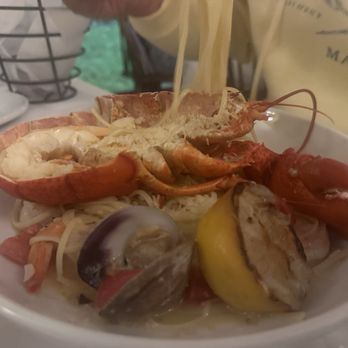 JONATHAN’S OGUNQUIT - Updated December 2025 - 209 Photos & 337 Reviews - 92 Bourne Ln, Ogunquit ...