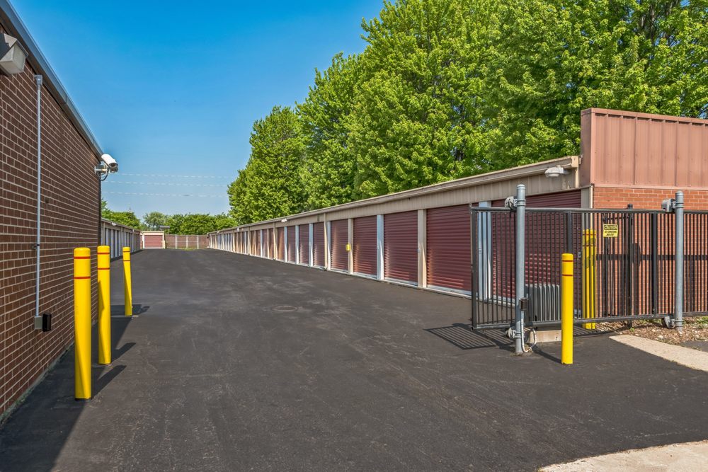 STORAGEMART - Updated July 2025 - 18 Photos - 2722 SE Pdi Pl, Ankeny ...