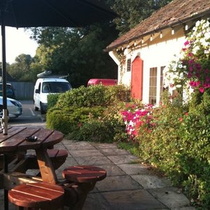 THE WHITE HART - Updated November 2024 - 15 Photos - Ampthill Road ...