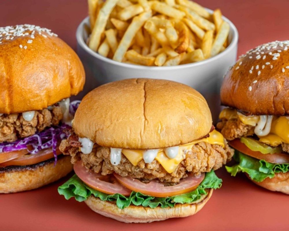 DA CHICK - Updated December 2024 - 955 Alton Rd, Miami Beach, Florida ...