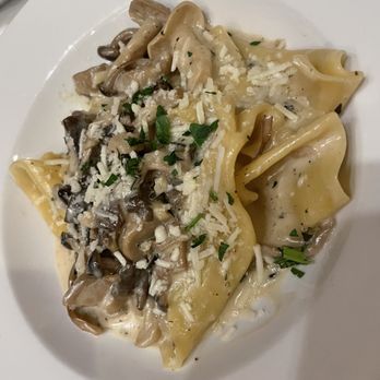 RED TAVERN - Updated November 2024 - 202 Photos & 347 Reviews - 1250 ...