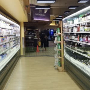 HUCKLEBERRY’S NATURAL MARKETS - 147 Photos & 203 Reviews - 926 S Monroe ...