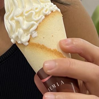 CREMIA - Updated December 2025 - 15 Photos & 14 Reviews - 千駄ヶ谷3-53-17 ...