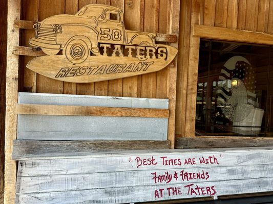 50 TATERS - Updated December 2025 - 140 Photos & 191 Reviews - 1497 ...