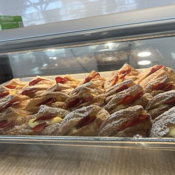 CREAM PAN - Updated July 2025 - 1553 Photos & 703 Reviews - 15945 ...