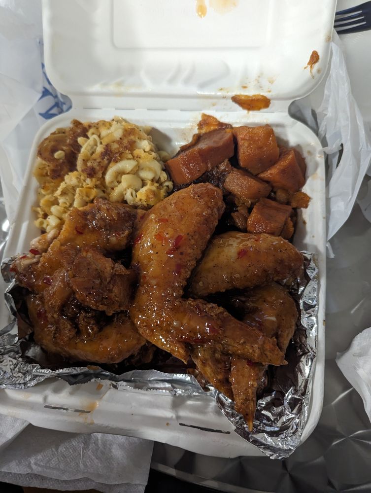 CHESS HOUSE SOUL FOOD LOUNGE - 66 Thomas St, Newark, New Jersey - Soul ...