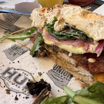 THE HUB GRILL AND BAR - Updated February 2025 - 66 Photos & 71 Reviews ...