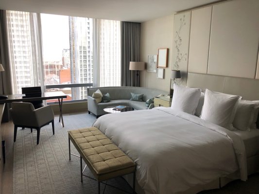 FOUR SEASONS TORONTO - 144 Photos & 71 Reviews - 60 Yorkville Avenue ...