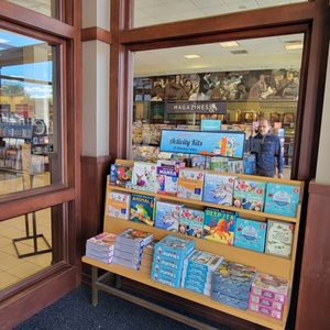 BARNES & NOBLE - WARWICK - Updated June 2025 - 43 Photos & 45 Reviews ...