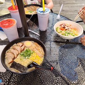 FRESHE POKE - Updated June 2024 - 201 Photos & 202 Reviews - 1102 Huger ...