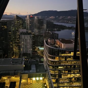TOP OF VANCOUVER REVOLVING RESTAURANT - Updated April 2025 - 1046 ...