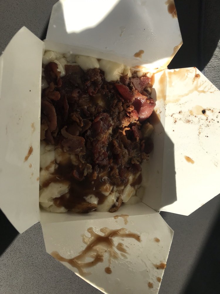 THE GREAT CANADIAN POUTINERIE - Updated February 2025 - 24 Photos & 11 ...