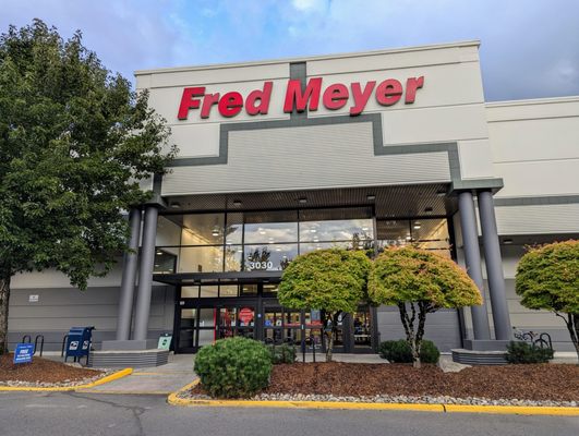FRED MEYER - Updated June 2025 - 176 Photos & 233 Reviews - 3030 NE ...