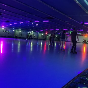ROLLER CITY - Updated December 2025 - 47 Photos & 47 Reviews - 6803 W ...
