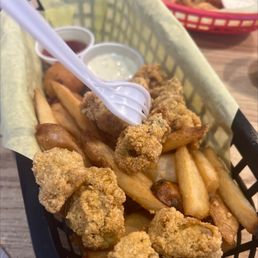 BIG SHUCKS OYSTER BAR - Updated January 2026 - 267 Photos & 340 Reviews ...