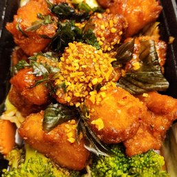 KATALIYA THAI HOUSE - 48 Photos & 42 Reviews - 7850 NE Bothell Way ...