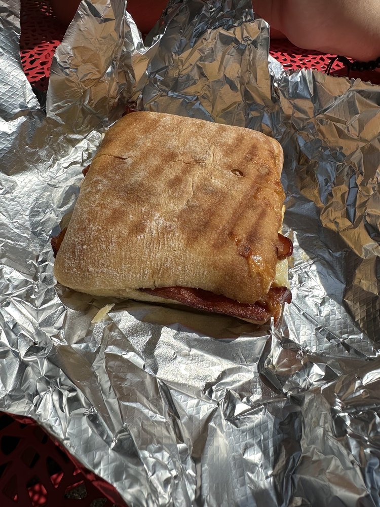 STARLIT KITCHEN - Updated December 2025 - 100 Rittenhouse Ave E Entey ...