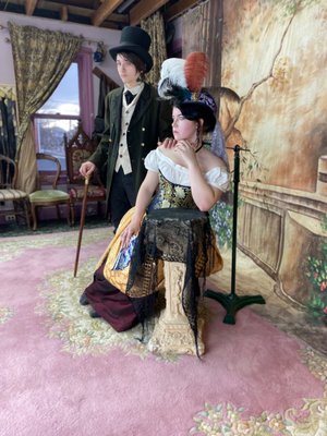 VICTORIAN PHOTOGRAPHY STUDIO - 28 Photos & 47 Reviews - 76 Steinwehr ...