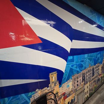 QUE BOLA CUBAN CAFE - Updated June 2025 - 229 Photos & 105 Reviews ...