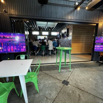 SLIM GOODY SPORTS BAR - Updated November 2025 - 90 Photos & 37 Reviews ...