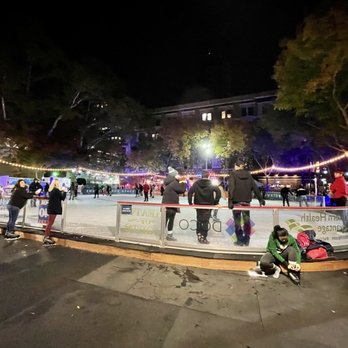 DOWNTOWN SACRAMENTO ICE RINK - Updated November 2024 - 216 Photos & 115 ...