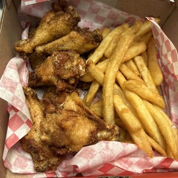 WING SNOB - Updated February 2025 - 18 Photos & 20 Reviews - 125 N ...