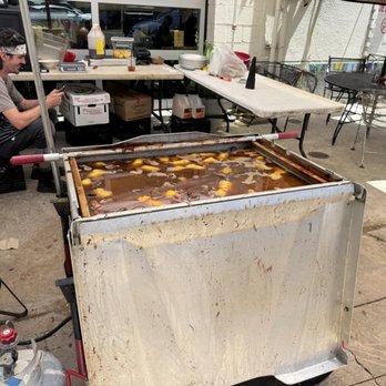 LIL’ EASY - Updated December 2025 - 282 Photos & 153 Reviews - 5000 E ...