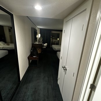 DON LAUGHLIN’S RIVERSIDE RESORT HOTEL & CASINO - Updated July 2024 ...