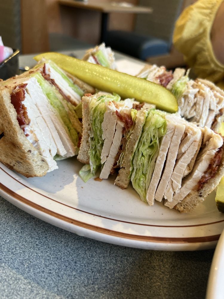 SHERIDAN FAMILY RESTAURANT - Updated June 2026 - 138 Photos & 129 ...