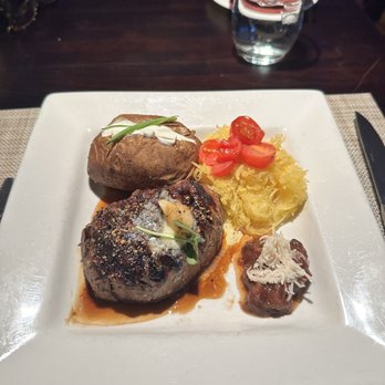 SALT - Updated July 2025 - 228 Photos & 209 Reviews - 200 Seward St ...