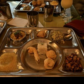 VATAN INDIAN VEGETARIAN - Updated October 2024 - 637 Photos & 960 ...