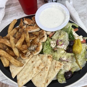 GUS FAMILY RESTAURANT - Updated May 2025 - 43 Photos & 28 Reviews ...