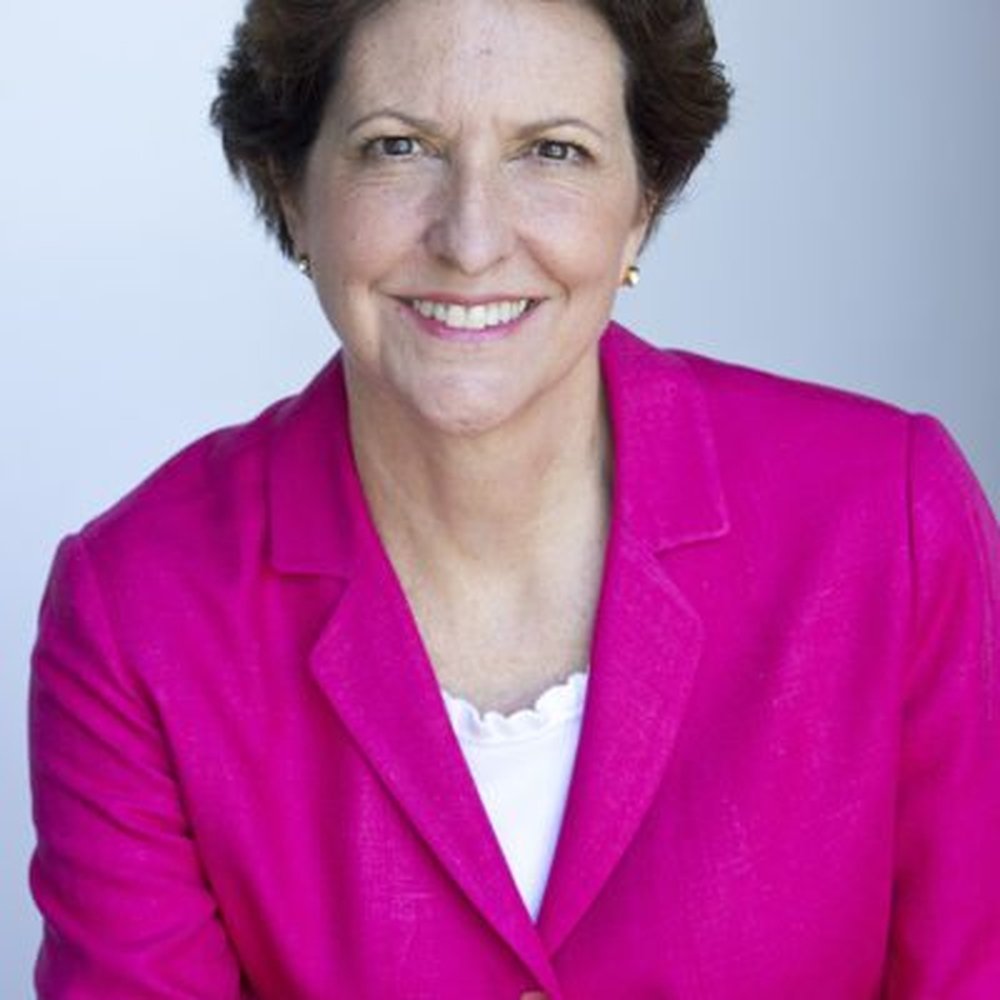 Diana Buss's Instagram, Twitter & Facebook on IDCrawl