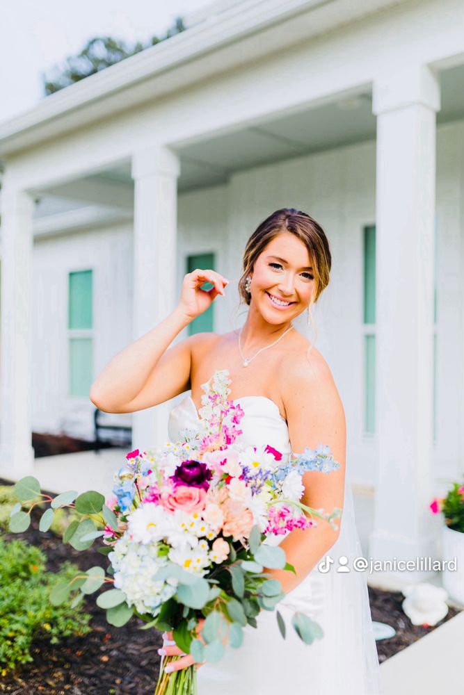 THE PIONEER FLOWER FARMER - Updated July 2025 - 92 Photos - Senoia ...