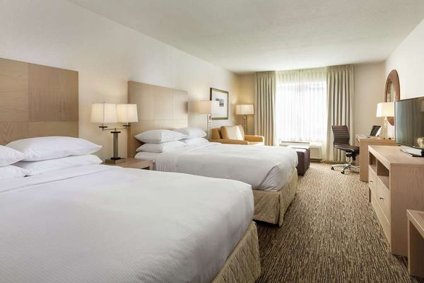 DOUBLETREE BY HILTON HOTEL PORTLAND - TIGARD - Updated May 2026 - 134 ...