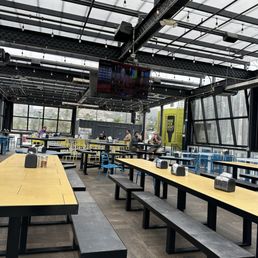 TOPPERS PIZZA PLACE - Updated June 2025 - 281 Photos & 233 Reviews ...