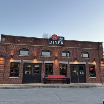 10TH STREET DINER - Updated July 2024 - 305 Photos & 179 Reviews - 3301 ...