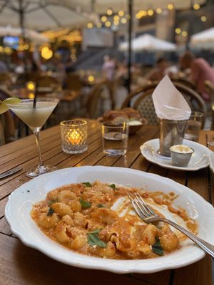 TRIVOLI TAVERN - Updated July 2024 - 1345 Photos & 602 Reviews - 114 N ...