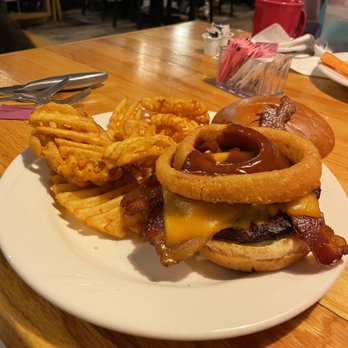 THE GRUMPY TROLL - Updated May 2024 - 387 Photos & 391 Reviews - 105 S ...