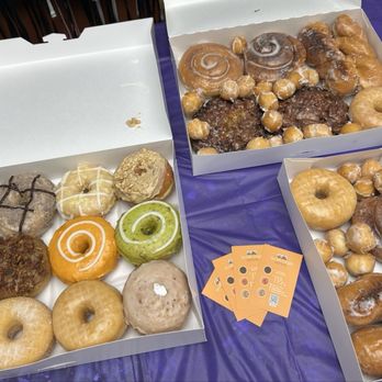 GLAZE’N DAZE DONUTS - Updated October 2025 - 281 Photos & 181 Reviews - 39 Greenville Ave ...